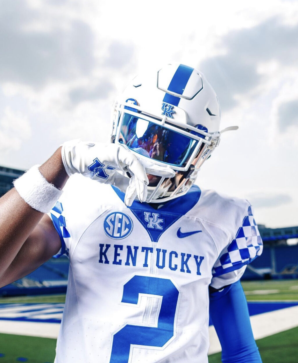 Hardley Gilmore commits to Kentucky! - New Era Prep